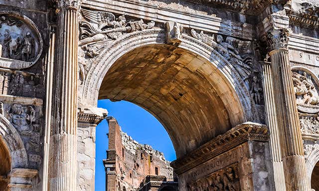 Arcos Famosos En Roma, Italia